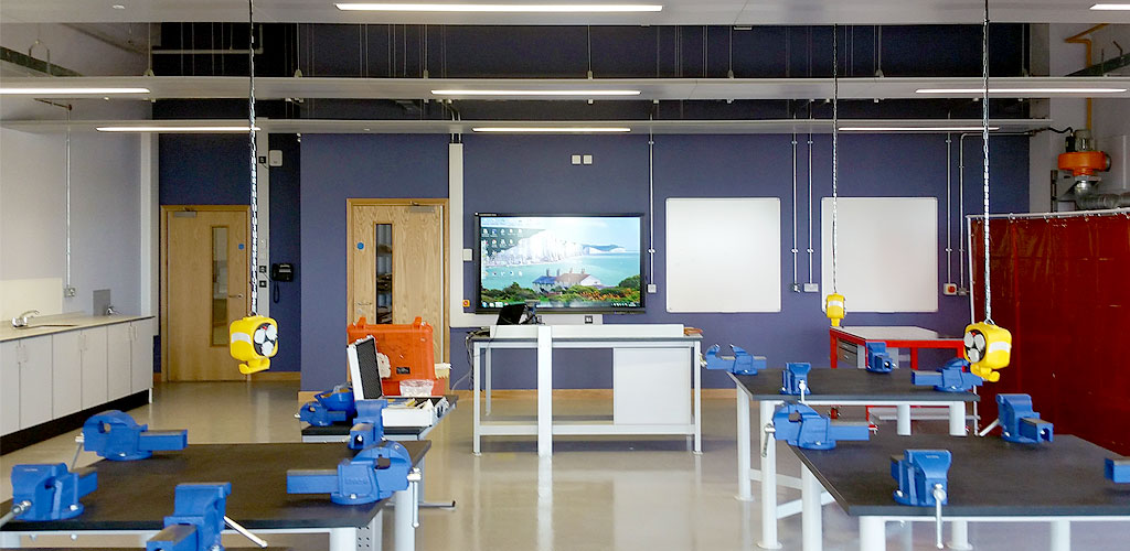 Ysgol Bro Teifi - Comcen AV